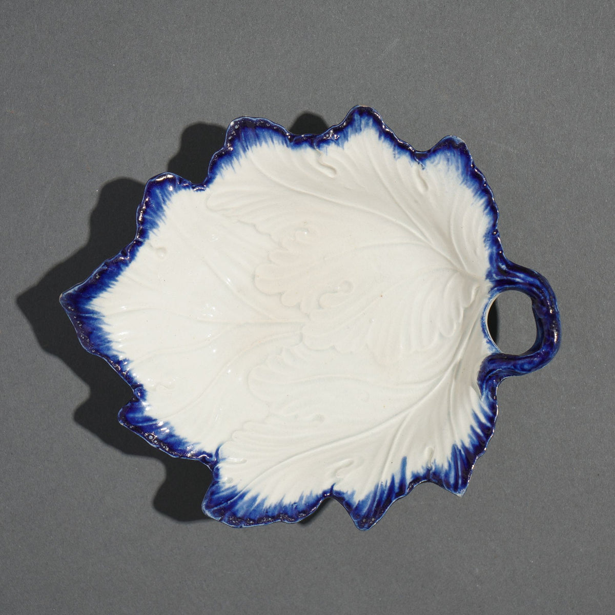 Shell edge pearlware grape leaf condiment dish (c. 1820) – The ...